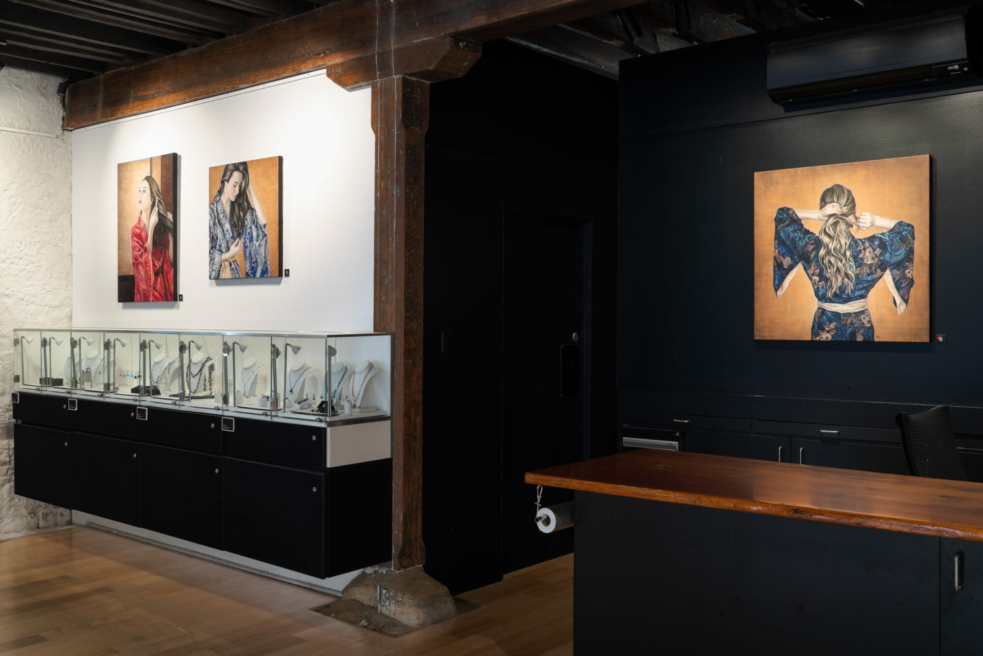 emily blom – Handmark